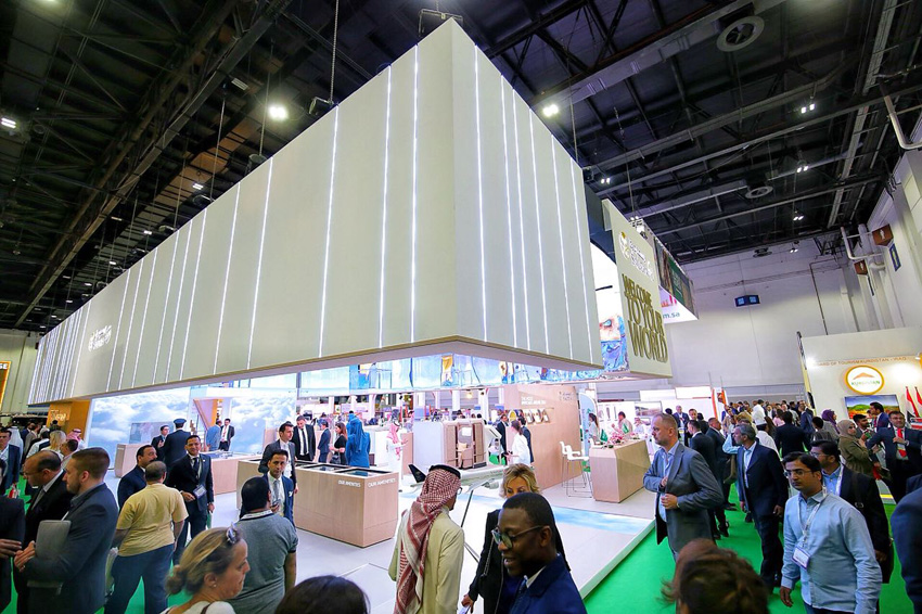 SAUDIA WINS AWARD FOR ‘BEST STAND PERSONNEL’ AT ARABIAN TRAVEL MARKET ...